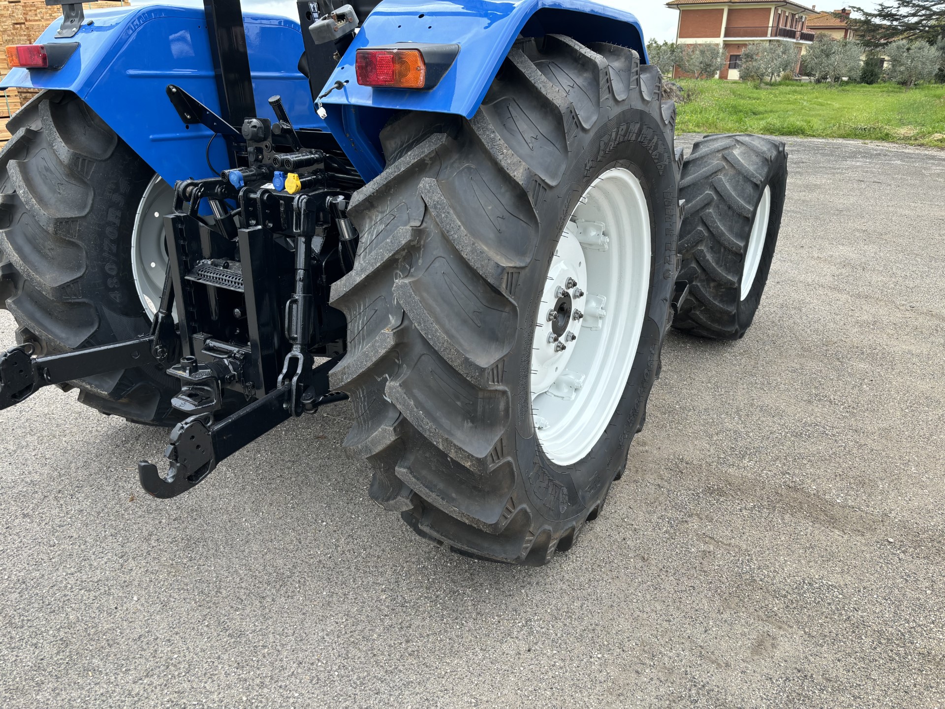 New Holland TL100A - Pacini Macchine Agricole