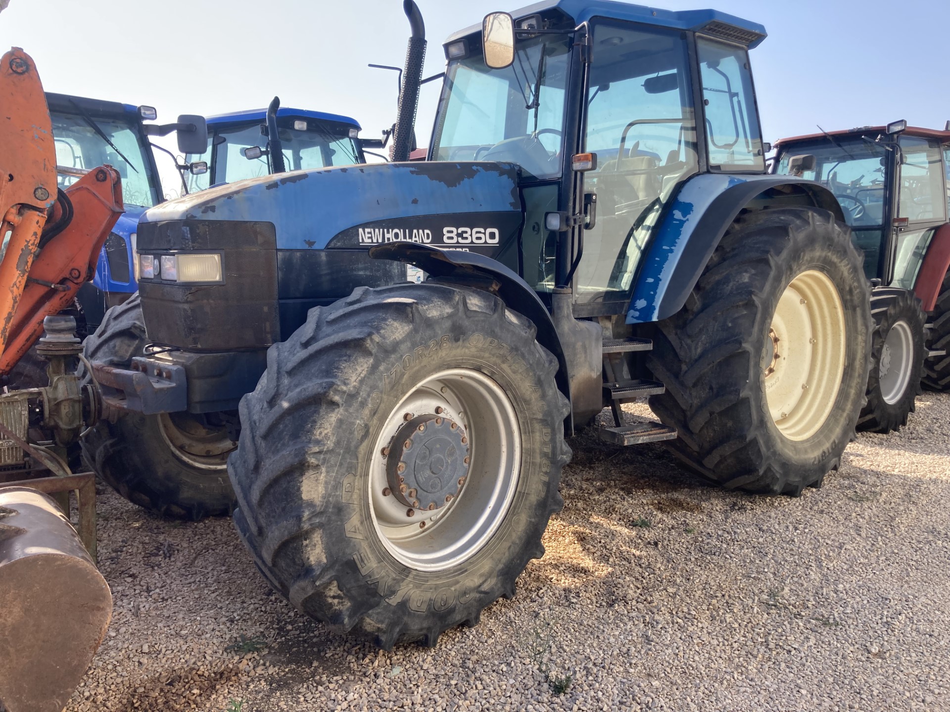 New Holland 8360 M135 - Pacini Macchine Agricole